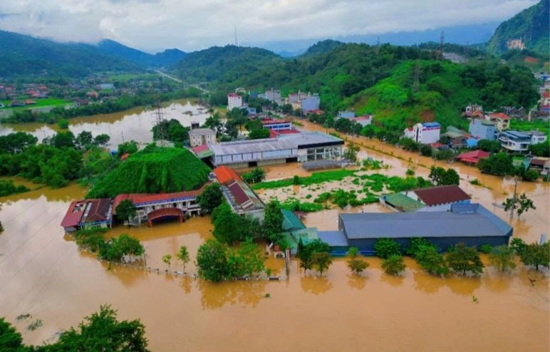 [Dự án 10] Gửi trọn yêu thương tới đồng bào chịu ảnh hưởng bởi thiên ...